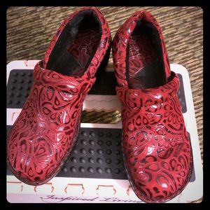 Born | Shoes | Beautiful Red Born Boc Leather Clogs Sz 65 | Poshmark